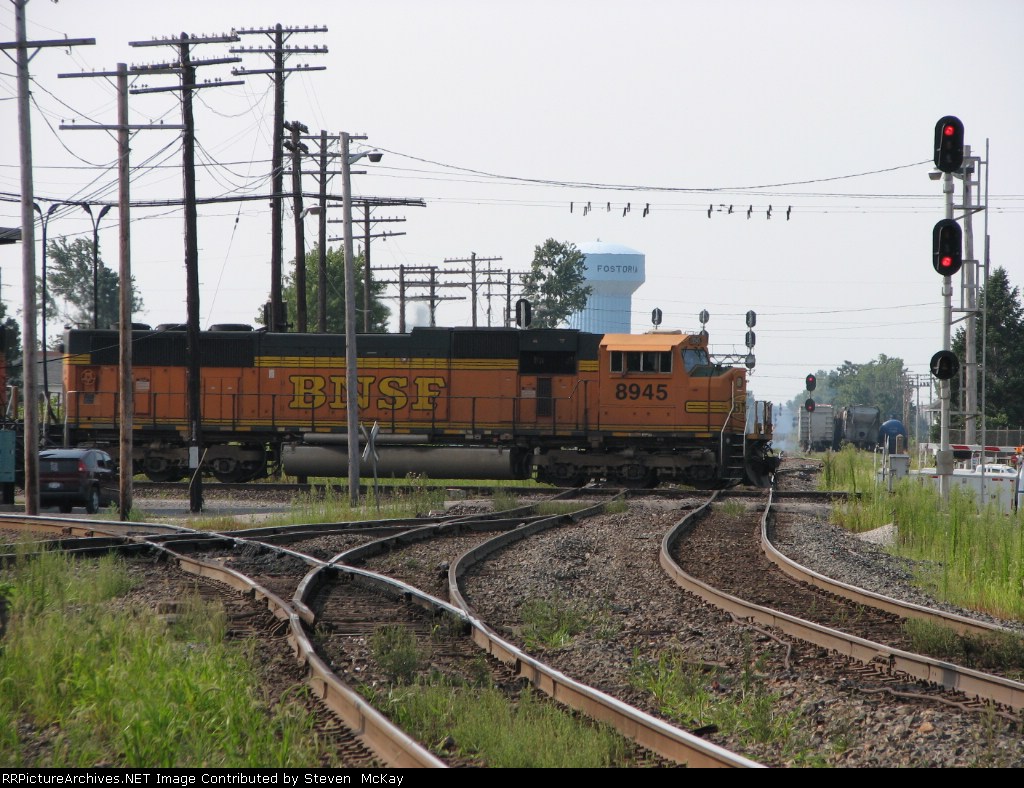 BNSF 8945